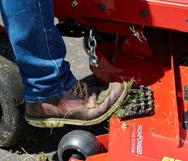 Toro 54" TITAN® Zero Turn Mower 75305 – National Lawn Equipment